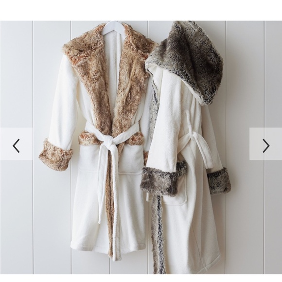 Pottery Barn | Intimates & Sleepwear | Pottery Barn Faux Fur Robe Cream ...